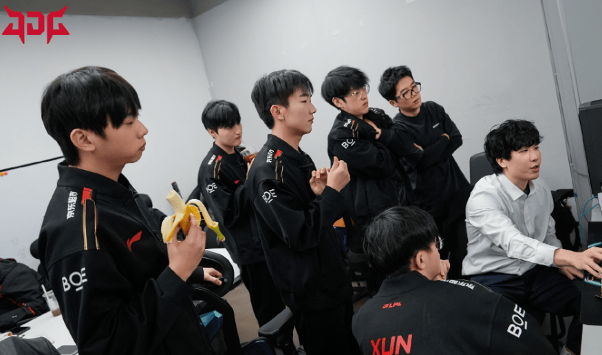 Scout：Viper在直播看我们比赛吗？想对他说，玩好你的吧