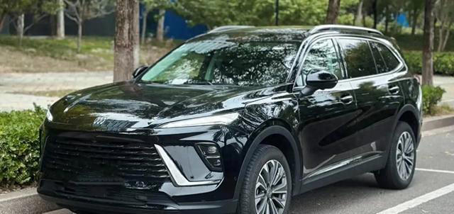 别克也识时务了，昂科威Plus 2.0T+9AT价格15万起，你还考虑途观吗