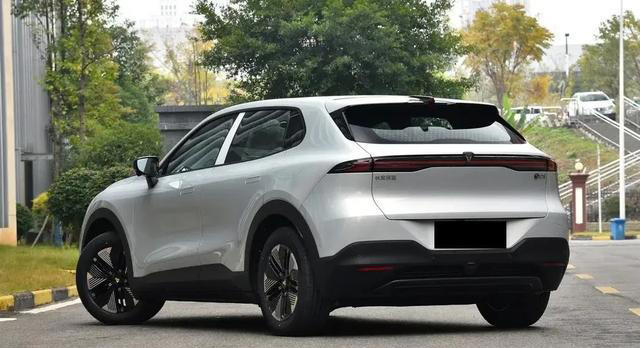 深蓝S05真香？银河E5够用吗？纠结的你，看完这篇就懂了！