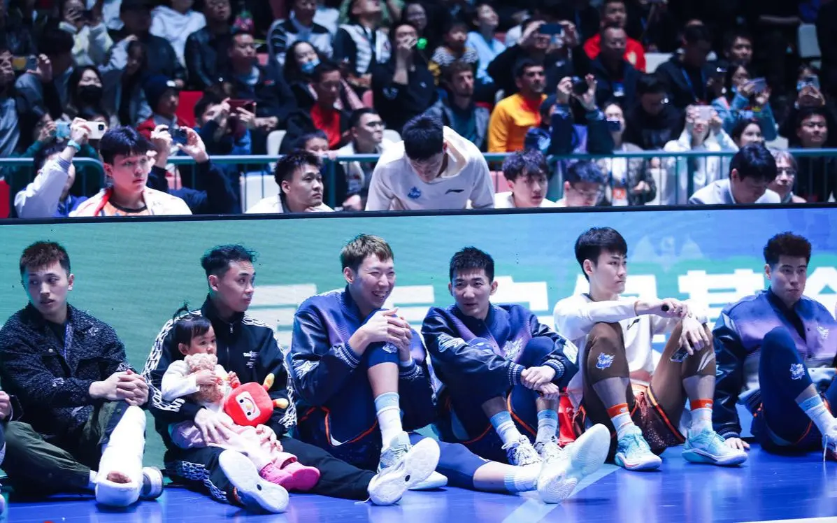 遗憾！CBA这6人落选全明星，两个MVP失落，国手前锋争不过两队友