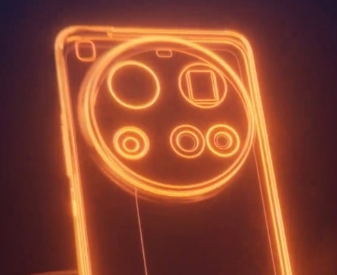 官方曝光小米15 Ultra外观：搭载双长焦四摄镜头