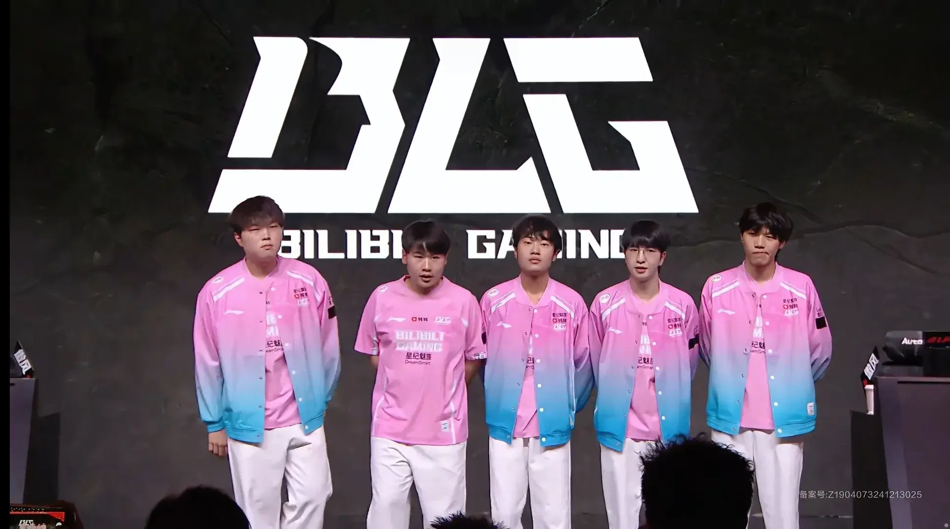 WBG惨遭淘汰！WBG 1-3 BLG，Xiaohu毫无存在感，Bin卡蜜尔天神下凡