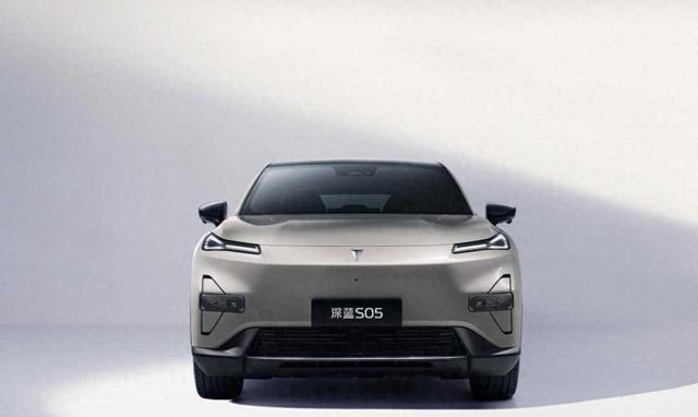 15万级纯电SUV怎么选？深蓝S05 银河E5值得推荐