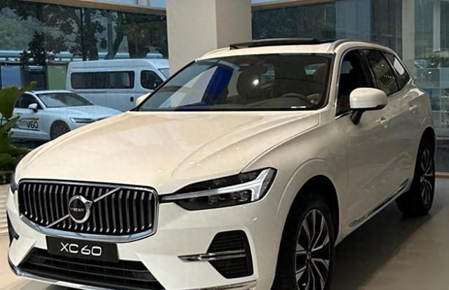 被大降价“盘活”了！沃尔沃XC60跌至25.9万，2.0T+8AT标配四驱