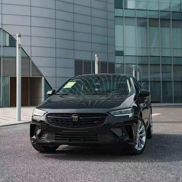 别克君威GS新车型曝光，2.0T+9AT动力强劲，能否超越天籁成新宠？