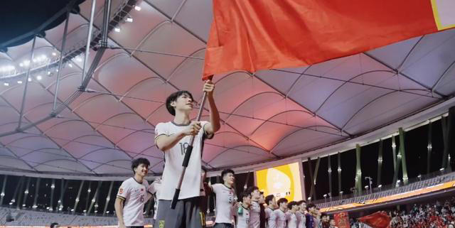 晚上7点30分！国足PK澳大利亚，力争三连胜头名晋级，CCTV5不直播