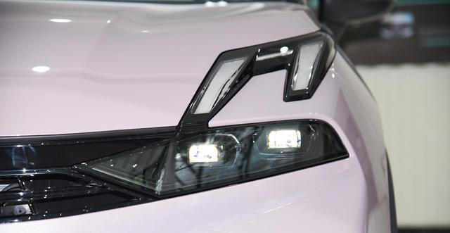 领克06EMP新车型，全适合年轻人的插混SUV