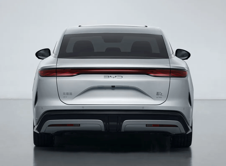 比亚迪汉L单电机580kW，性能真能媲美法拉利V12？