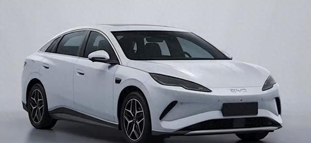 搭载天神之眼C，比亚迪海豹06EV版曝光，续航470公里起步