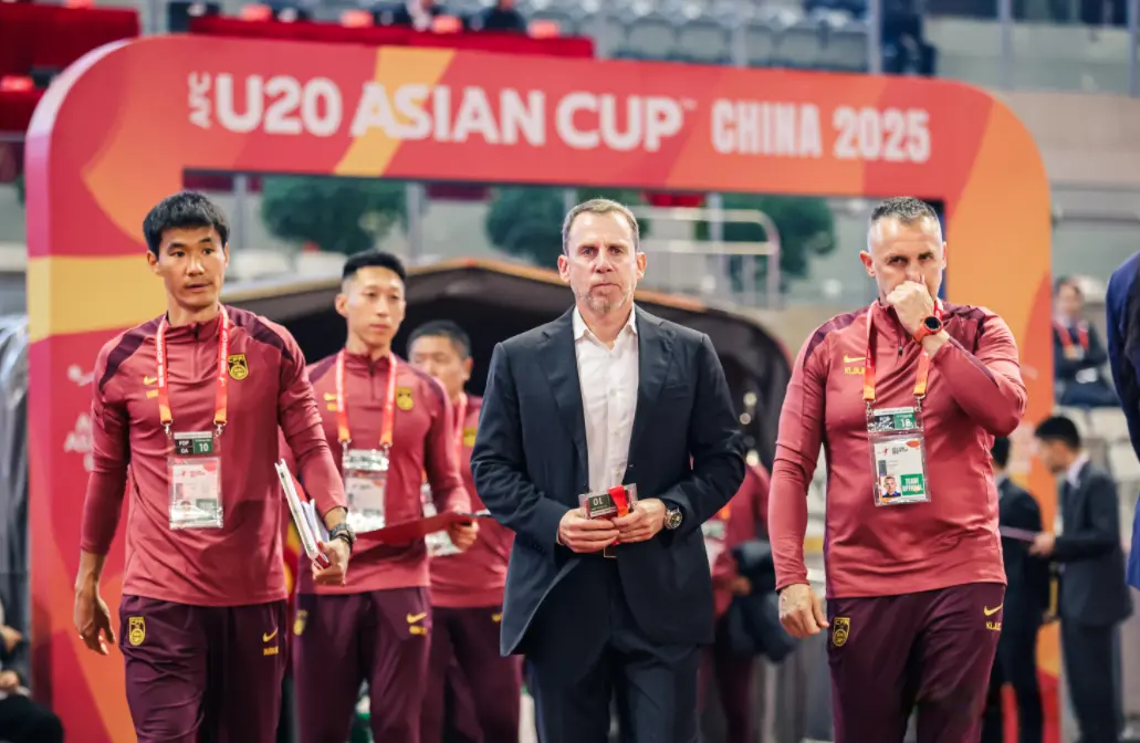 中国男足冲世青赛！2月22日CCTV5节目单：转播女排、中超揭幕战！