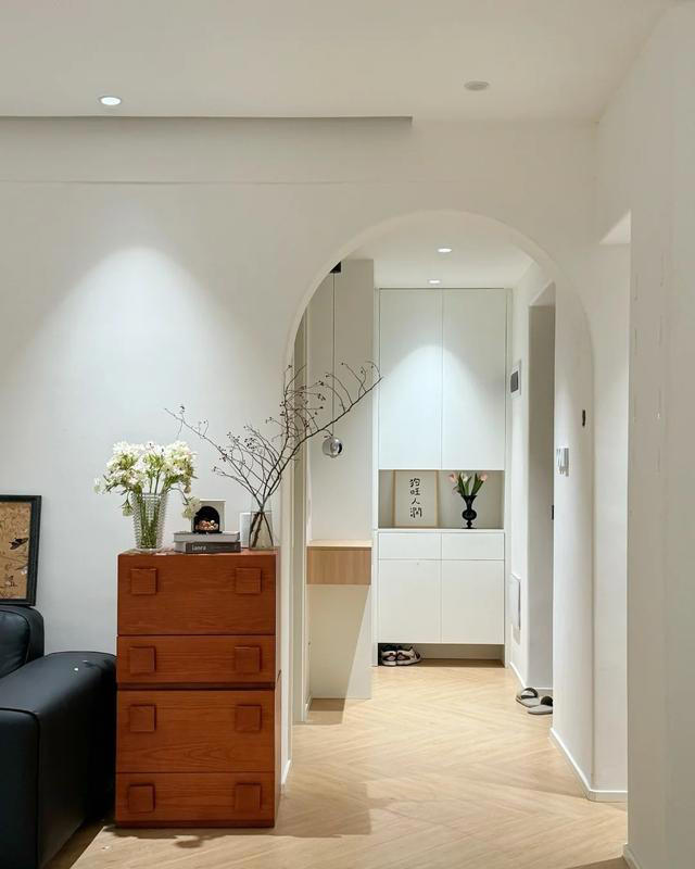 137㎡，经历大半年，25万装修完的极简奶油风的家