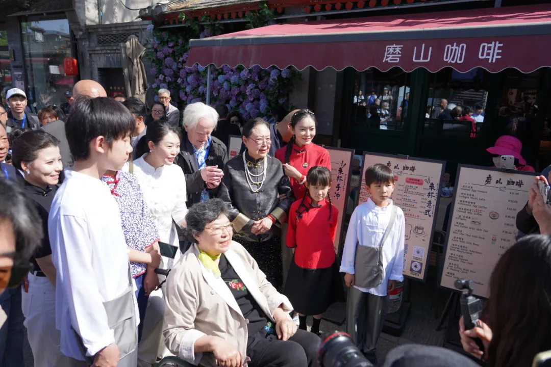 溯源文学原乡! 1982版《骆驼祥子》电影主创探访模式口