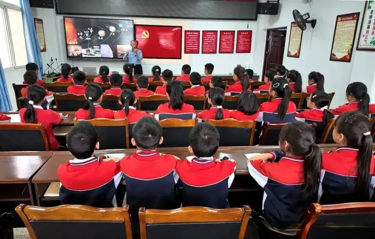 大咖开讲，点燃科学梦! 中科院老科学家科普演讲团走进会理→