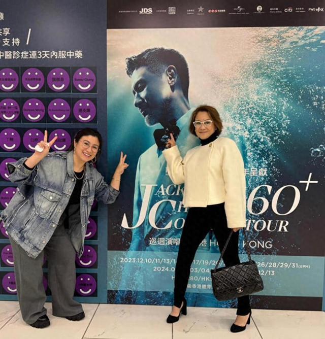 甄妮38岁女儿近况曝光，长居美国做幕后工作，身宽体胖长得像母亲