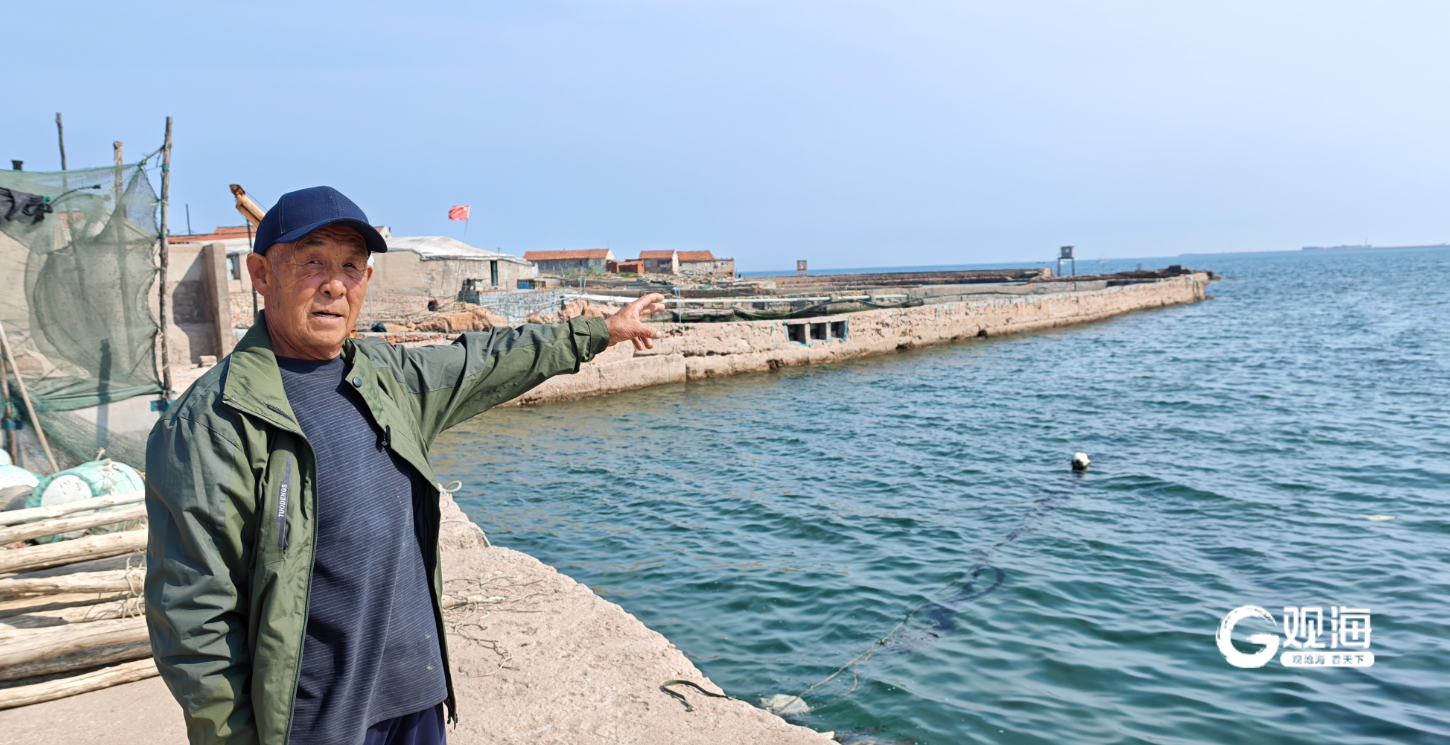 青岛七旬大爷海上托举生命!为救人折断4根肋骨，6名村民接力参与救回溺水者