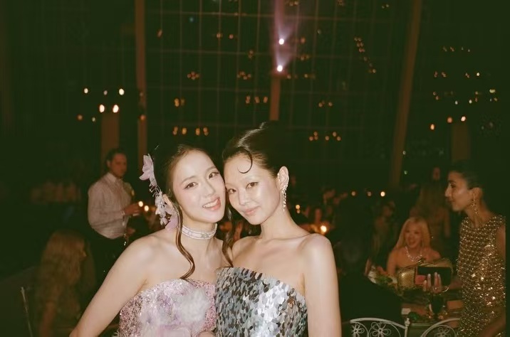 爆! Jennie派对亲密照被曝光，Diplo直接晒IG，舆论彻底发酵