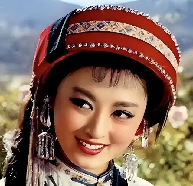 荧幕上美若天仙的阿诗玛，却被病魔折磨三十年，结局让人太心碎