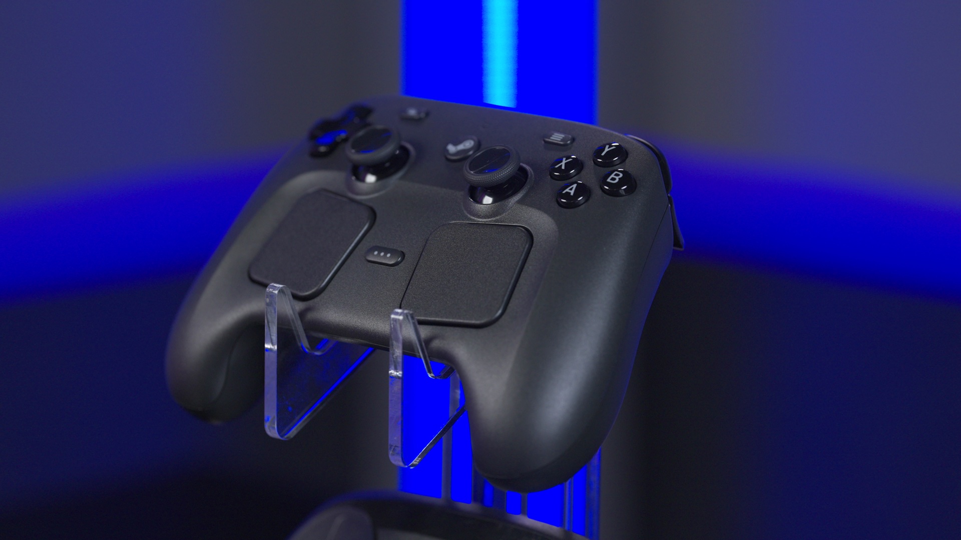 Valve称Steam Controller售罄速度「快于预期」，黄牛趁机牟利