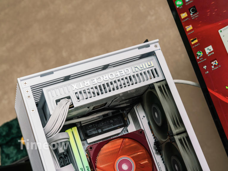 5070+9700X=ITX天花板? 重金打造了一个小主机 见笑了