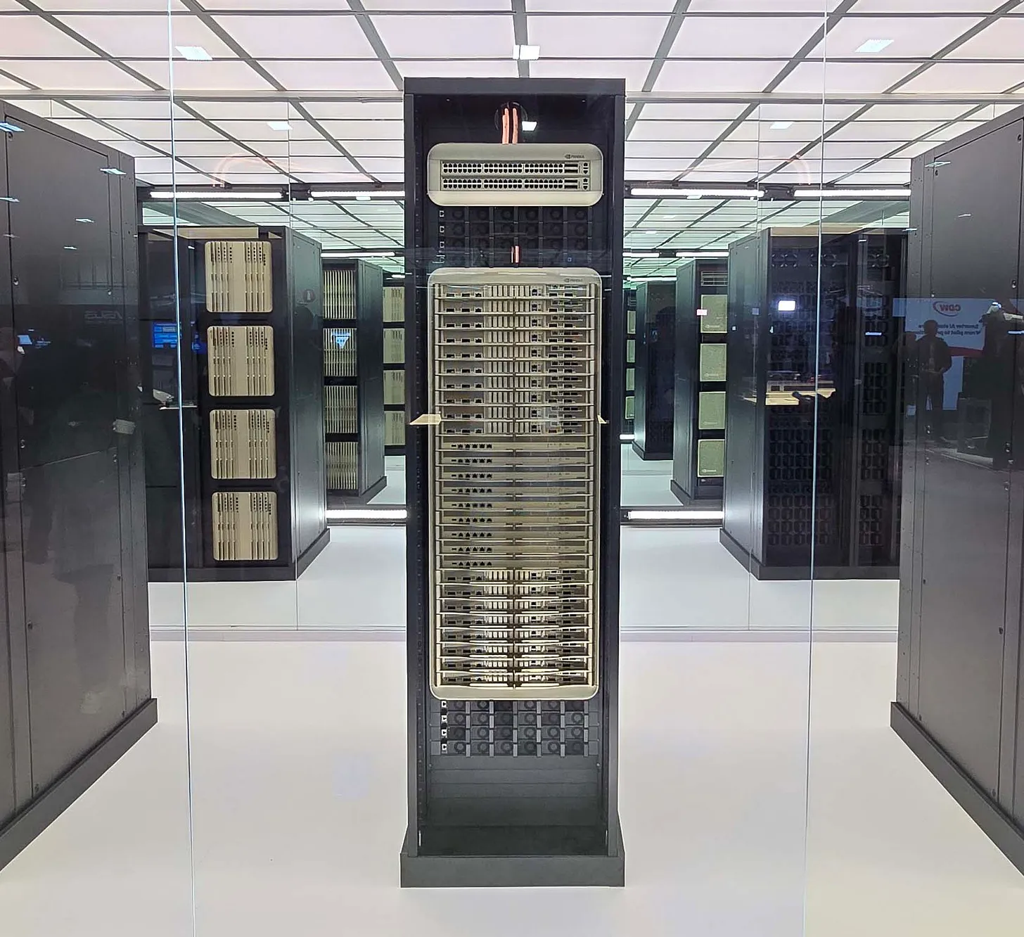 英伟达VR200 NVL72成本拆解：存储暴涨435%!