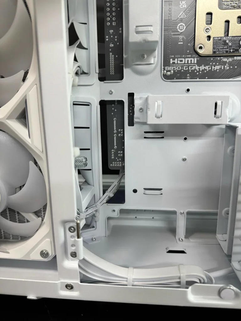 【记录】盒友 9800X3D搭配5070Ti O11D VC主机