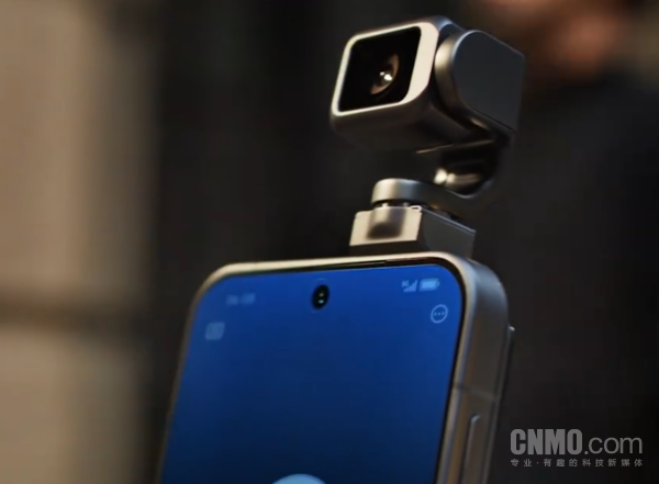 荣耀Robot Phone Q3全球上市，电影级影像引爆关注