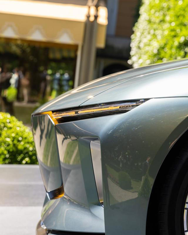 Vision BMW ALPINA实车亮相 四座大型GT跑车 搭载V8发动机