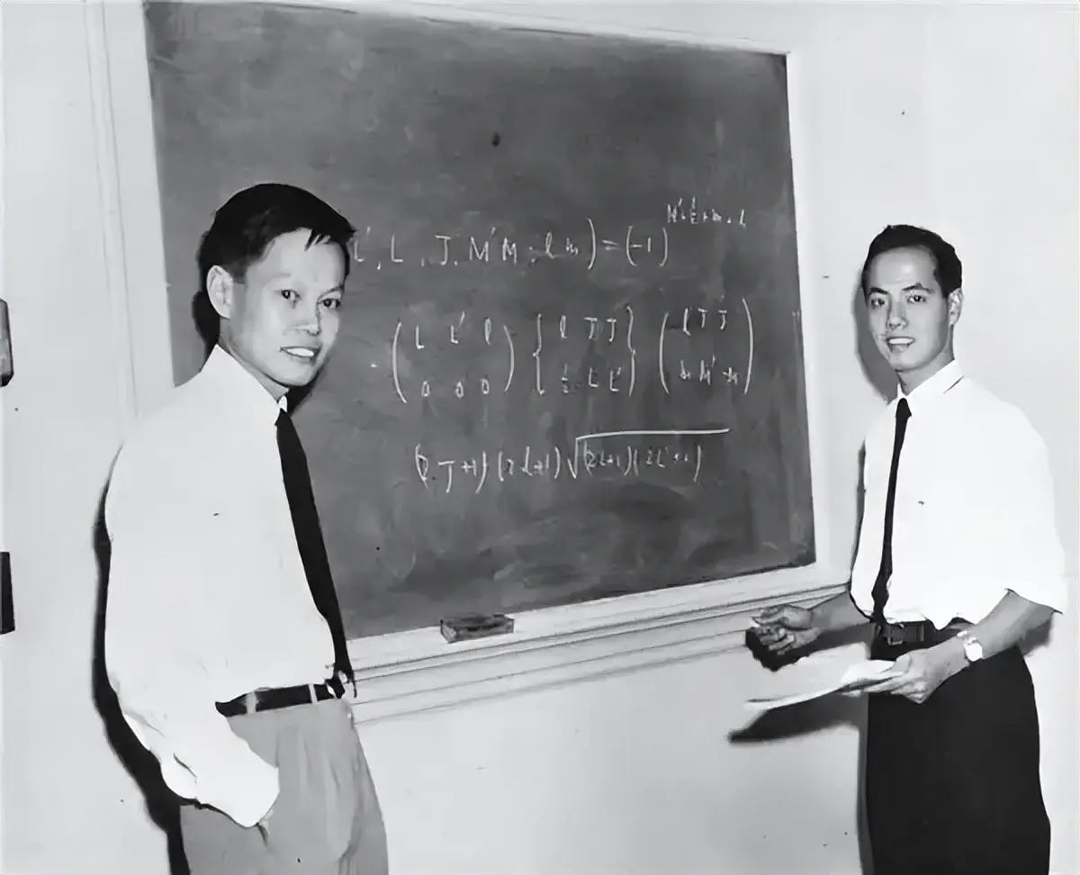 宇称不守恒，颠覆物理学百年认知，到底打破了宇宙什么规则?