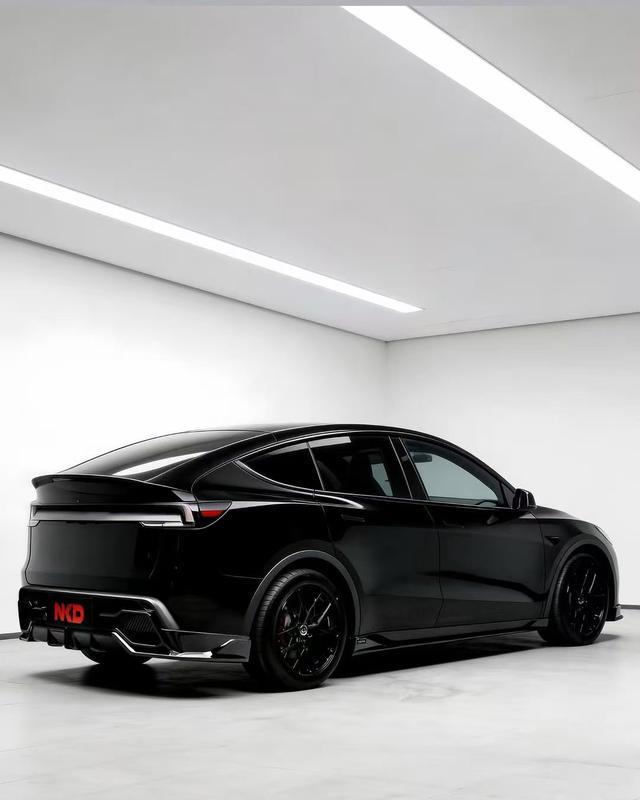 特斯拉Model Y焕新版新款YOFER套件发布
