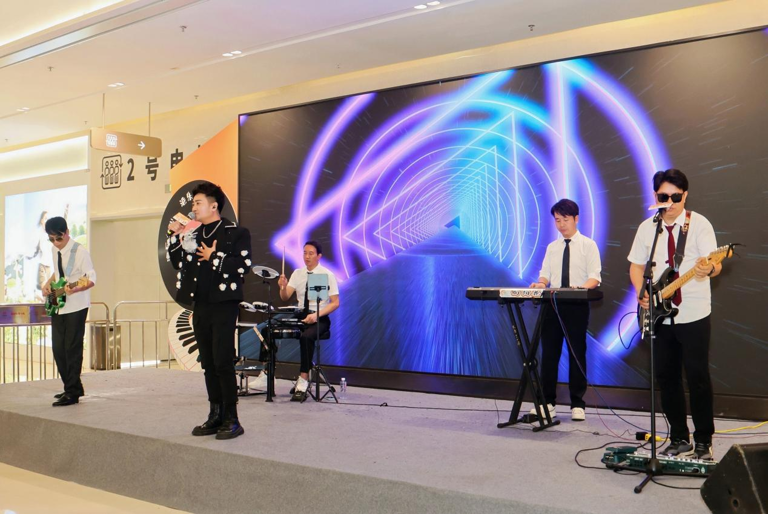 商场中庭变身音乐厅，广州南沙惠民音乐会唱响湾区新声