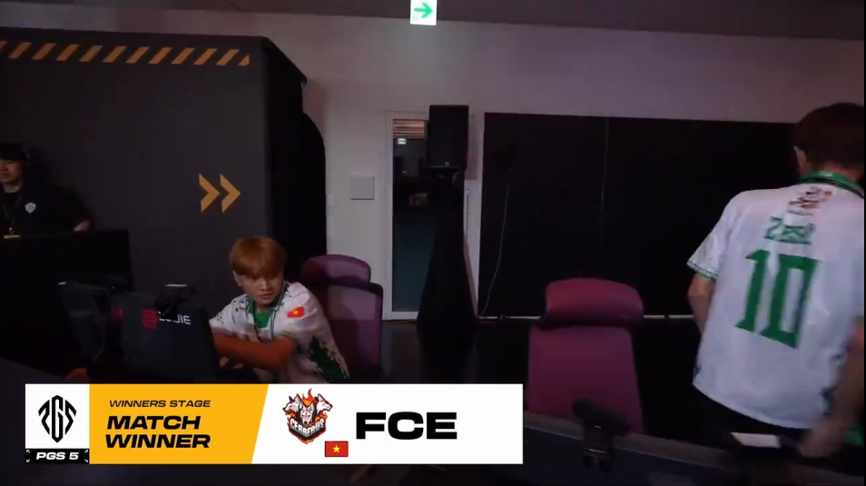 PGS5胜者组R3：FCE成功吃鸡，单局10淘汰