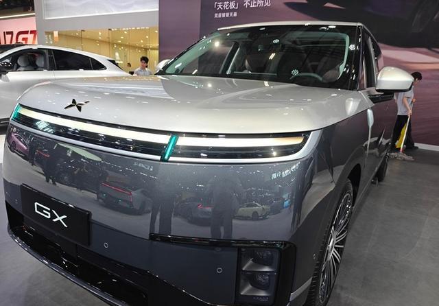 价格有多低，诚意就多足，2026粤港澳车展看小鹏GX