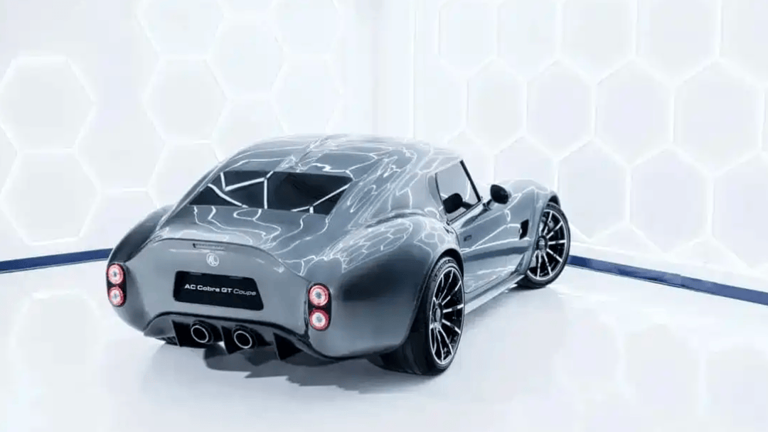 AC Cobra GT Coupe硬核登场：720马力V8配手动挡，复古与性能的完美融合