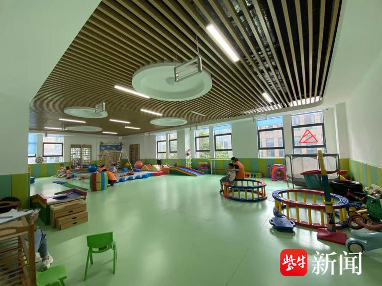 135个特殊孩子都喊他“爷爷”，他能叫出每一个名字
