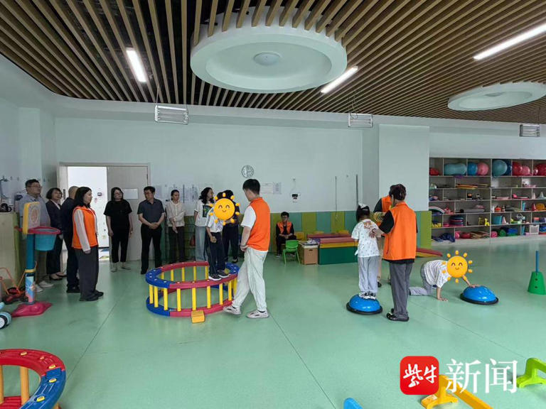 135个特殊孩子都喊他“爷爷”，他能叫出每一个名字