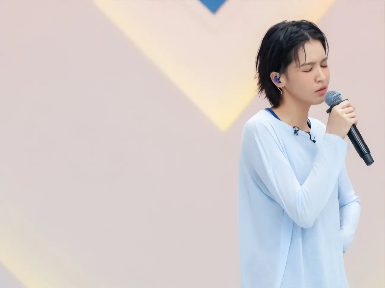 《乘风2026》曾沛慈看到902票懵了，谢楠的反应却话里有话