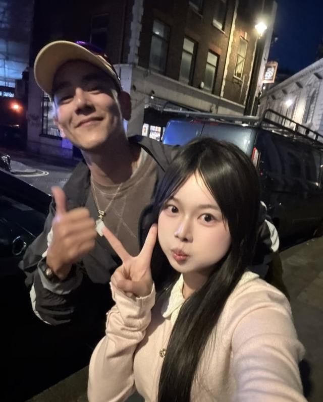 44岁彭于晏现身伦敦街头! 身材超好逆生长不显老