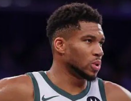 ESPN记者：阿德托昆博愿意与凯尔特人或热火签下长约