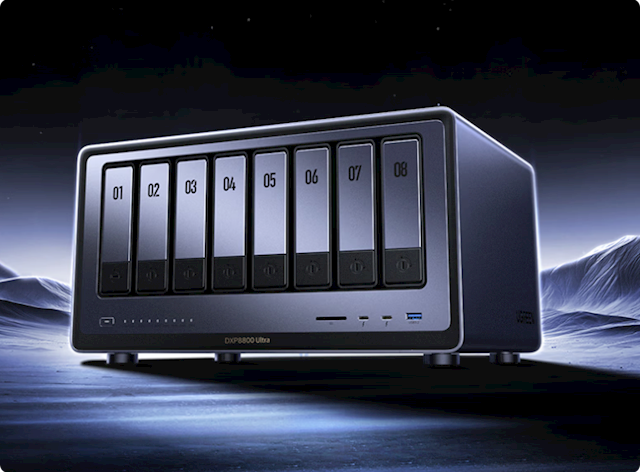 10999元 绿联DXP8800 Ultra发布：8盘位达272TB
