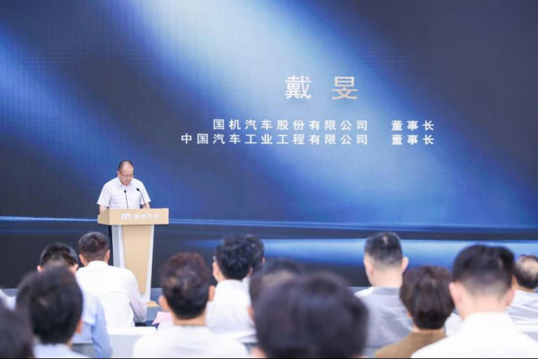 218天建成一座数字工厂，“向上V6”投产：重庆汽车智造再添“灯塔”