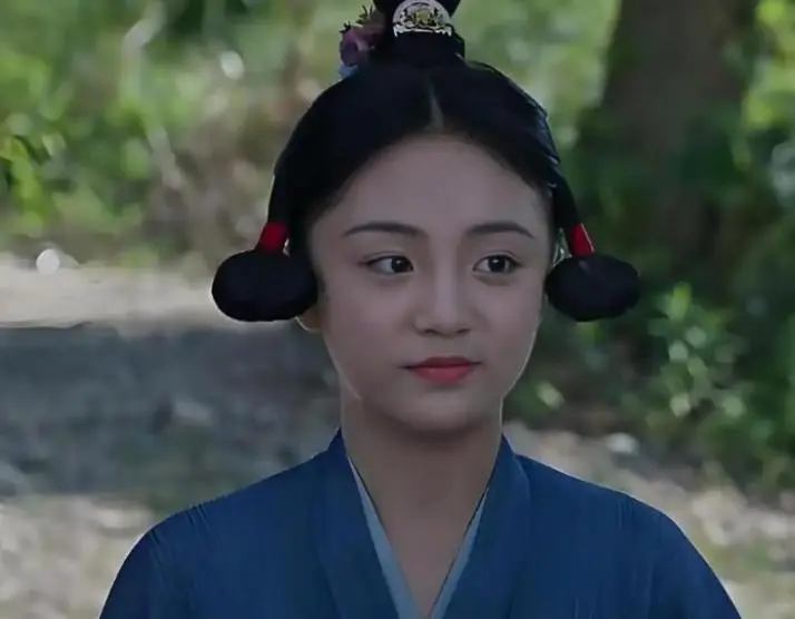 莫离：这发型可真难看，可这些婢女头发梳法大有讲究