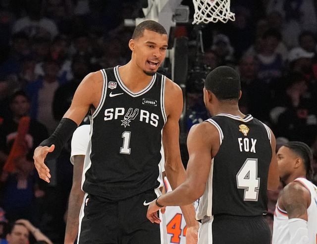 就在今天! 詹姆斯保持了19年的NBA纪录被打破了