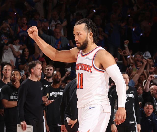 就在今天! 詹姆斯保持了19年的NBA纪录被打破了