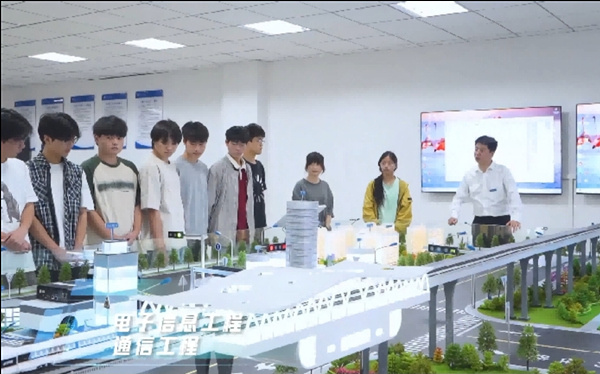 重庆工程学院产教融合实战育人